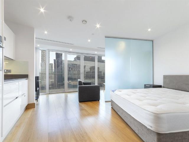 Crossharbour Plaza, Canary Wharf E14, Studio to rent, £2,100 pcm | PrimeLocation