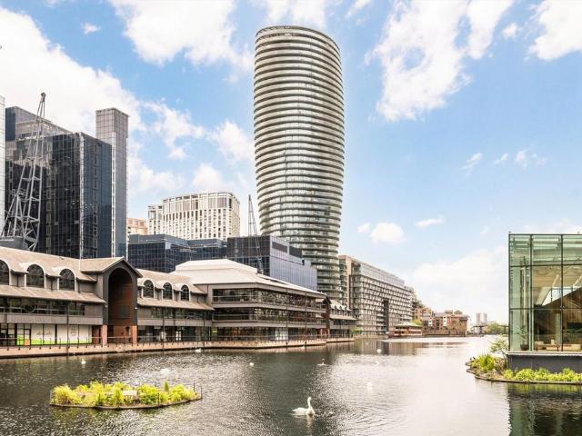Crossharbour Plaza, London E14 Studio to rent £2,050 pcm £473 pw