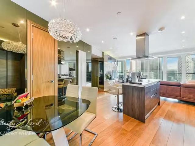 Crossharbour Plaza, London 1 bed apartment for sale £675,000