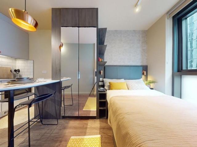 Crossharbour Plaza Studio to rent £1,699 pcm £392 pw