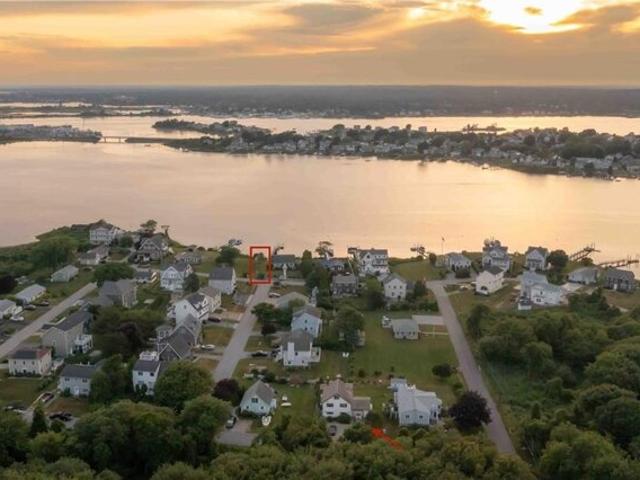 Crosshill Dr, Narragansett, Home For Sale