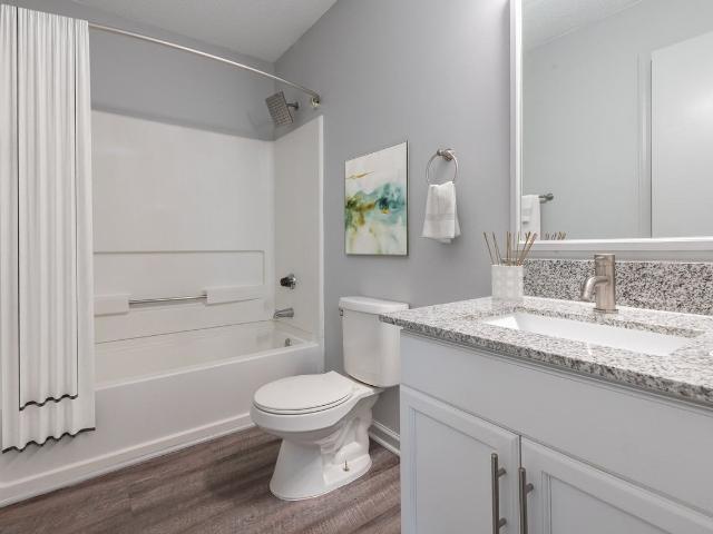 Crossing at Reedy Creek 2 Bedroom Apartment for Rent at 4400 John Penn Circle, Charlotte, NC 28215 Oak Forest