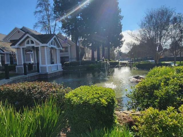 Crossing at Riverlake Apartments 2 Bedroom Apartment for Rent at 1070 Lake Front Dr, Sacramento, CA 95831 Riverlake