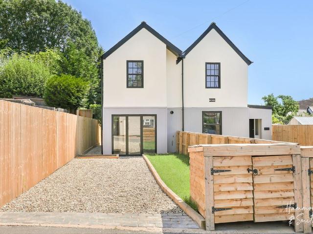 Crossing Road, Epping CM16, 2 bed semi detached house to rent, £2,000 pcm | PrimeLocation