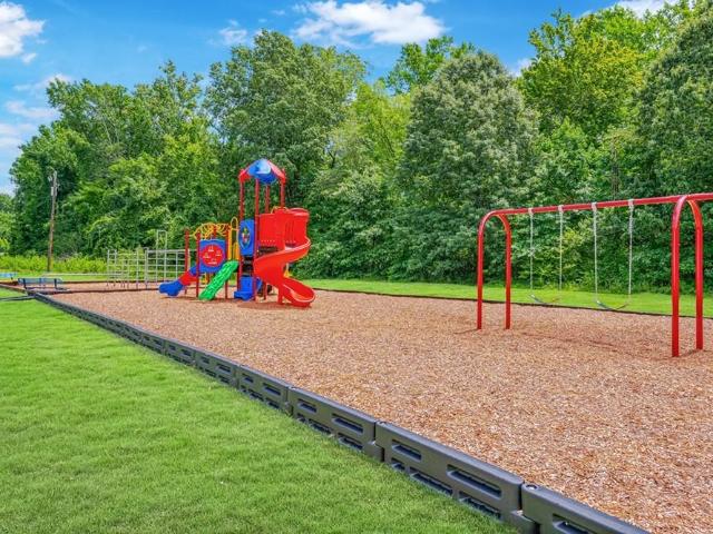 Crossings at 501 3 Bedroom Apartment for Rent at 4230 Garrett Rd, Durham, NC 27707