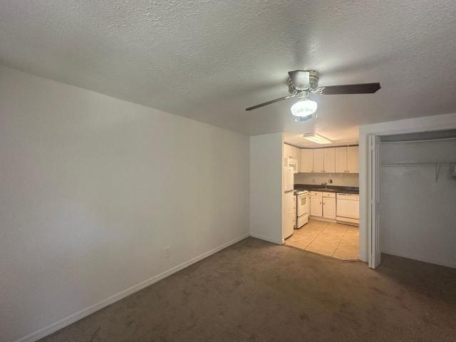 Crossings at Conway Studio Apartment for Rent at 4001 E Michigan St, Conway, FL 32812 Conway
