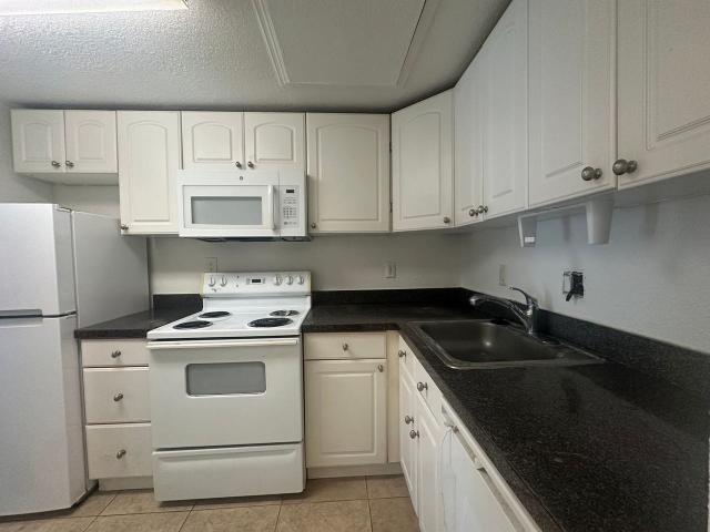 Crossings at Conway Studio Apartment for Rent at 4001 E Michigan St, Conway, FL 32812 Conway