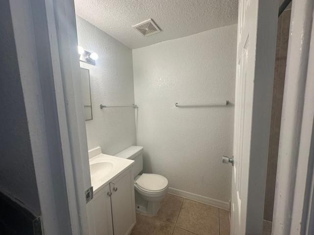 Crossings at Conway 1 Bedroom Apartment for Rent at 4001 E Michigan St, Conway, FL 32812 Conway