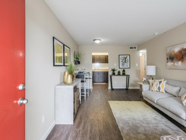 Crossings at Berkley Square 2 Bedroom Apartment for Rent at 5900 N Braeswood Blvd, Houston, TX 77074 Braeburn