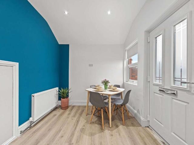 Crossland Road Room 3