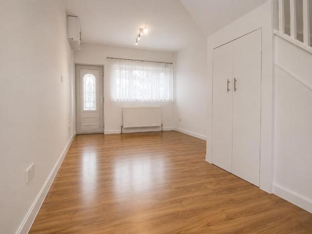 Crosslands Avenue, Southall UB2, 2 bed terraced house to rent, £1,900 pcm | PrimeLocation