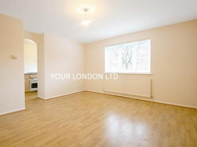 Crosslet Vale, Greenwich 2 bed flat to rent £1,850 pcm £427 pw