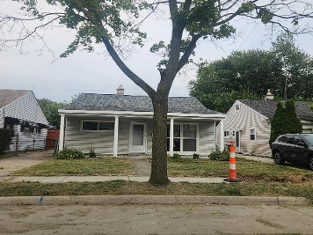 Crossley Ave