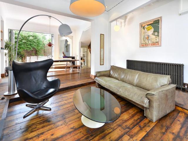 Crossley Street, Islington, London, N7 3 bed terraced house to rent £7,500 pcm £1,731 pw