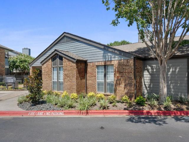 Crossroads at Arlington 1 Bedroom Apartment for Rent at 903 Road To Six Flags W, Arlington, TX 76012