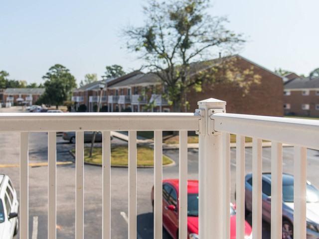 Crosswinds Apartments 1 Bedroom Apartment for Rent at 910 Providence Rd, Chesapeake, VA 23325 Indian River
