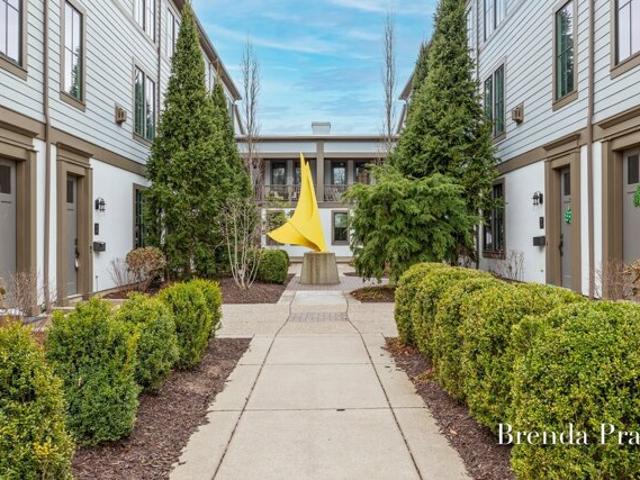 Croswell Ave Se, Grand Rapids, Condo For Sale