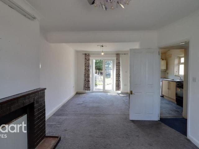 Craven Close, Hayes 3 bed semi detached house to rent £2,100 pcm £485 pw