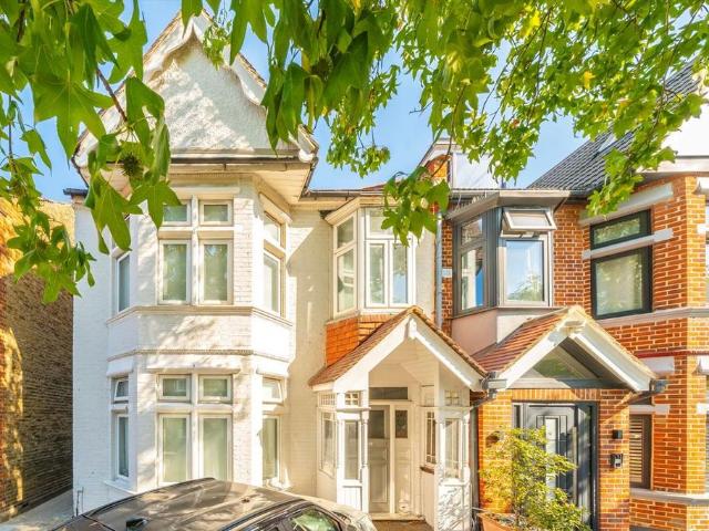 Craven Avenue, Ealing W5 1 bed flat to rent £1,800 pcm £415 pw