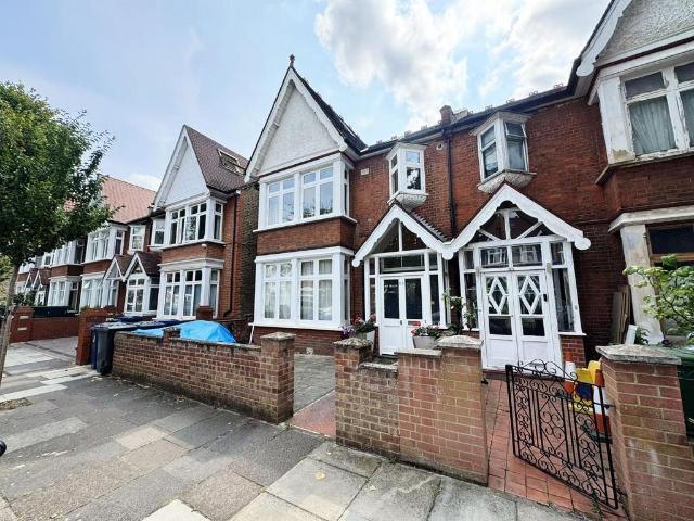Craven Avenue, W5 2 bed flat to rent £1,950 pcm £450 pw