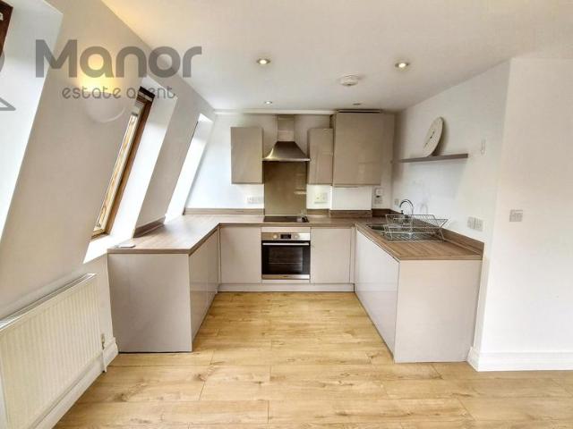 Craven Gate, Lorne Road, Brentwood. 2 bed flat to rent £1,700 pcm £392 pw