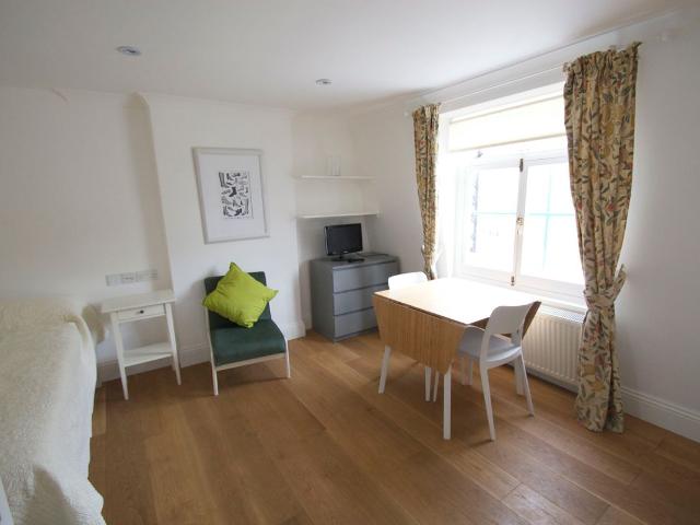 Craven Hill Gardens, London W2, Studio to rent, £1,650 pcm | PrimeLocation