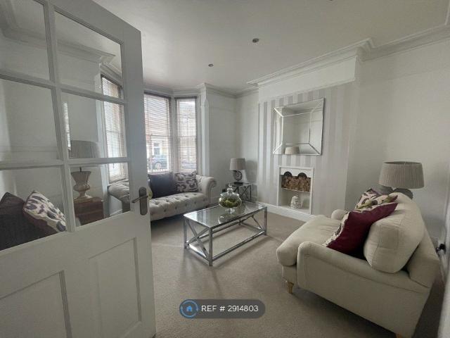 Craven Street, Coventry CV5, 4 bed terraced house to rent, £2,300 pcm | PrimeLocation