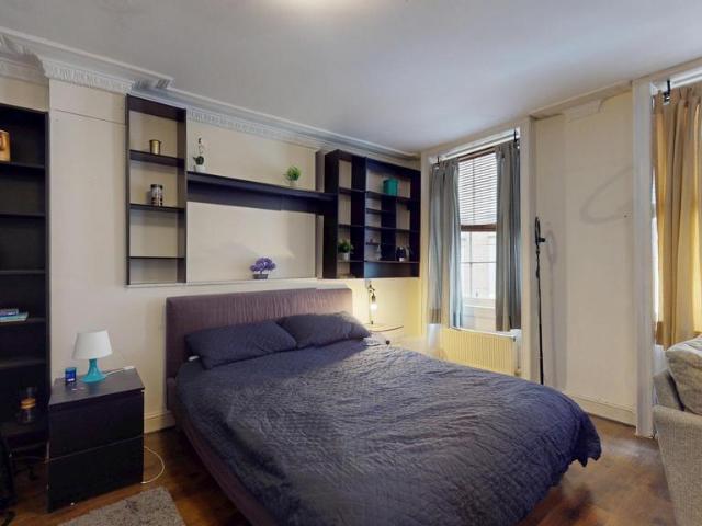 Craven Street, London WC2N 1 bed flat to rent £2,643 pcm £610 pw