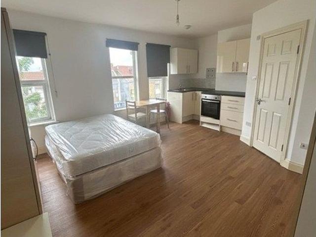 Craven Park Road, Brent NW10, 1 bed flat to rent, £1,300 pcm | PrimeLocation