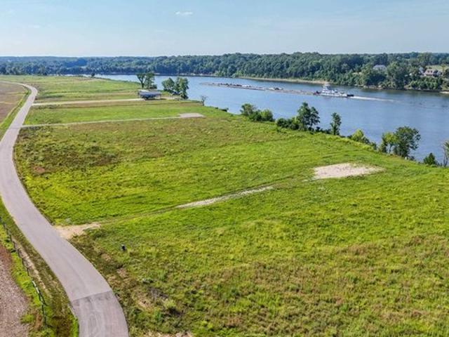 Cravens Rd, Savannah, TN 38372