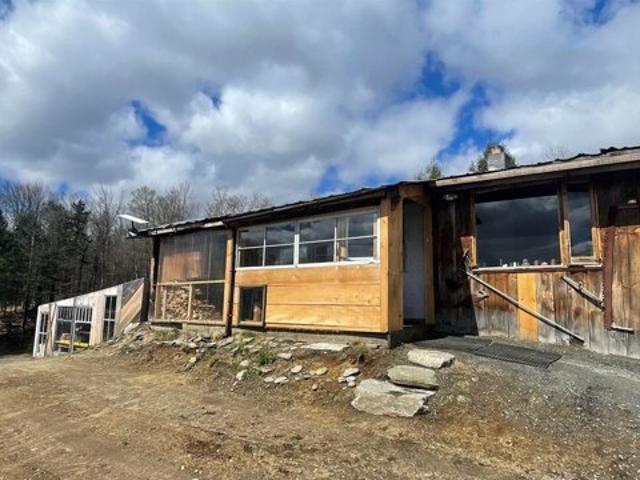 Crawford Trail Rd, Westfield, Home For Sale