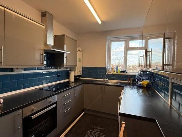 Crawford Estate, London SE5, 4 bed flat to rent, £3,813 pcm | PrimeLocation