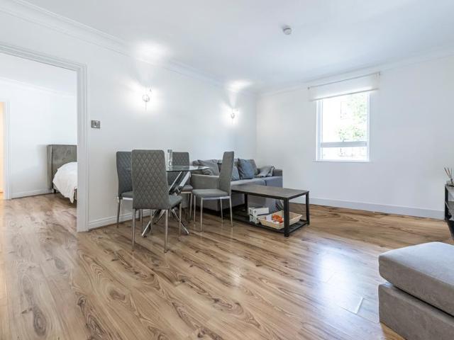 Crawford Street, London W1H 1 bed flat to rent £3,445 pcm £795 pw