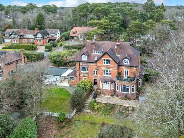 Crawley Lodge, Camberley, Surrey, GU15