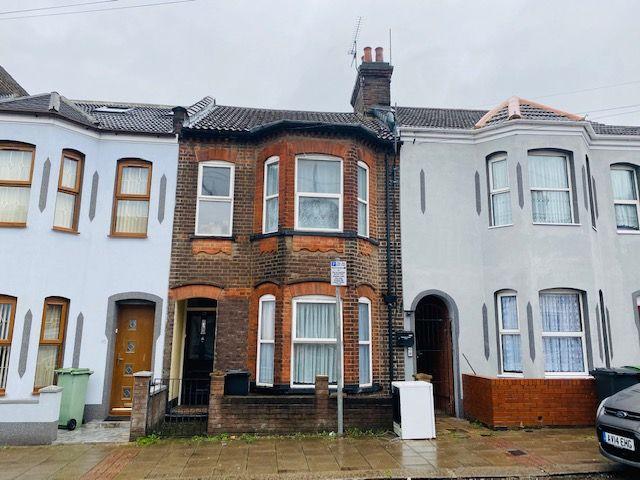 Crawley Road, Luton LU1, 2 bed flat to rent, £1,175 pcm | PrimeLocation