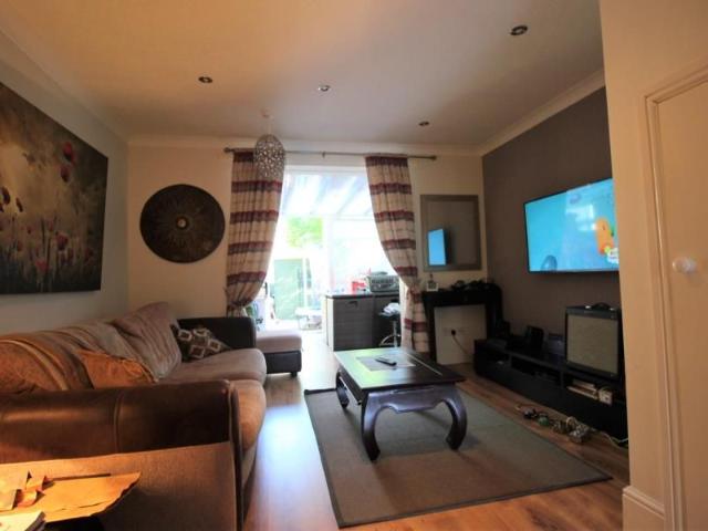 Crawshaw Road, Ottershaw, Surrey, KT16