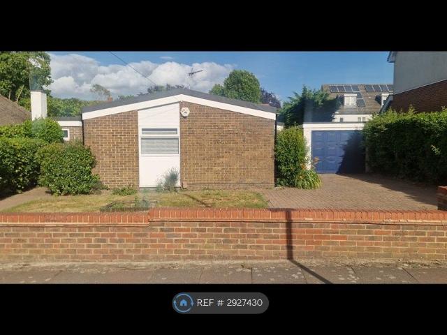 Craybrooke Road, Sidcup DA14, 3 bed bungalow to rent, £2,100 pcm | PrimeLocation