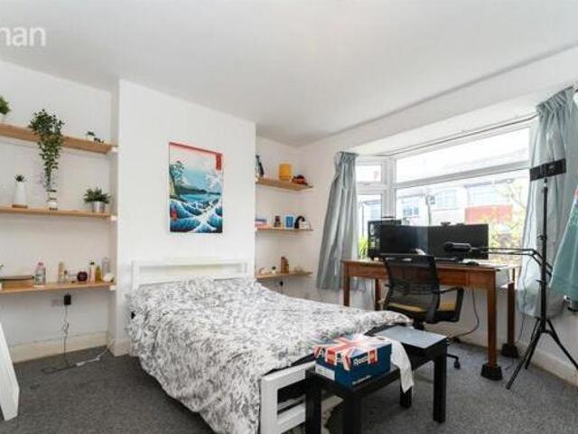 Crayford Road, Brighton, 4 Bedroom End