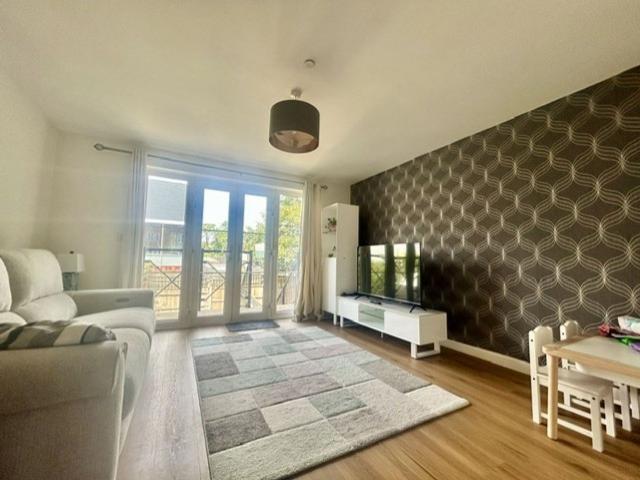 Crabapple Road, Tonbridge TN9, 4 bed terraced house to rent, £2,200 pcm | PrimeLocation