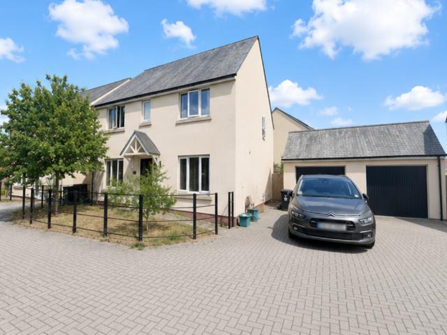 Crabtree Close, Cranbrook, Exeter