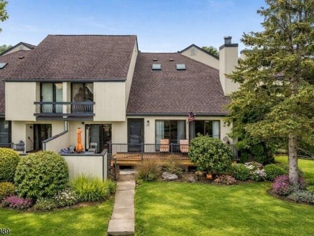 Crabtree Ct, Bernards Twp, Condo For Sale