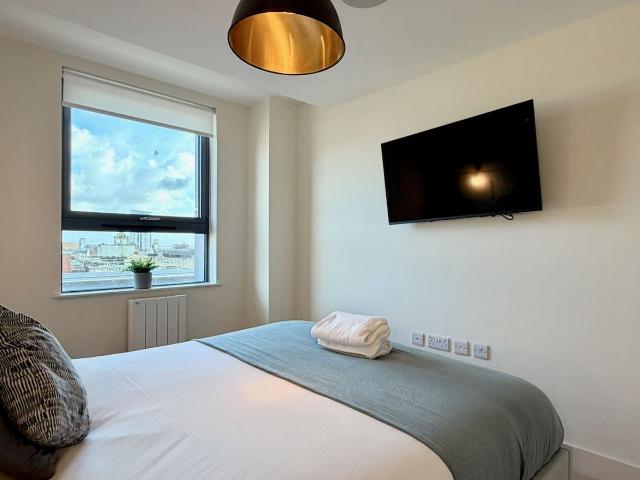 Craddock Street, Swansea SA1, 1 bed flat to rent, £900 pcm | PrimeLocation