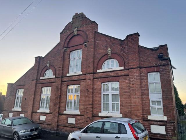 Cradley Road, Dudley, West Midlands DY2, 2 bed flat to rent, £800 pcm | PrimeLocation