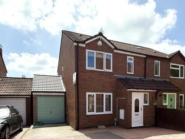 Craig y darren, Cwmdare, 3 Bedroom Semi detached