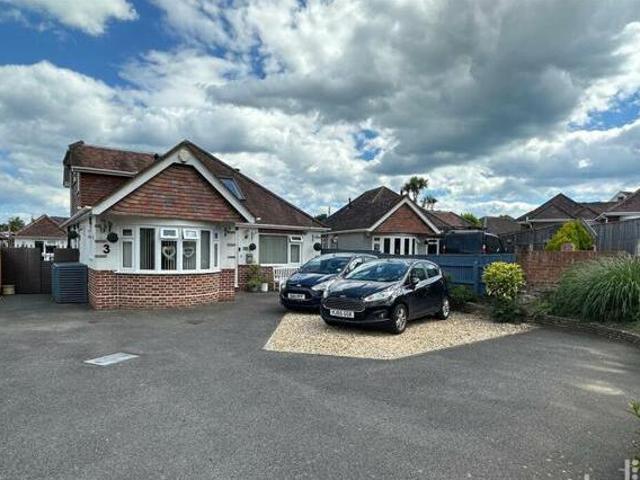 Craigmoor Close, Queens Park, 4 Bedroom Detached