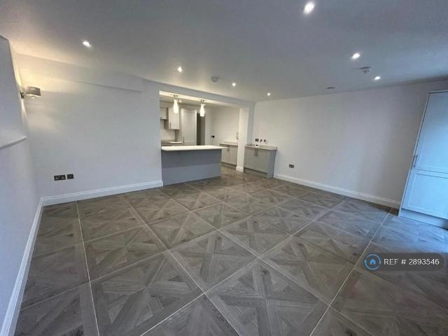 Craigmore Hall, Crowborough, TN6 1 bed flat to rent £1,150 pcm £265 pw