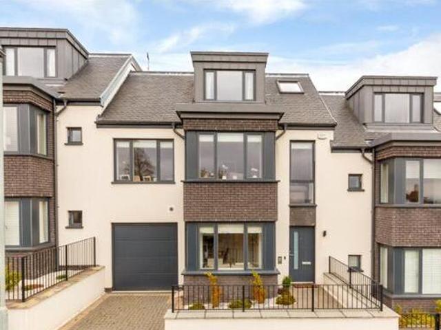 Craigmount Avenue, Craigmount, 5 Bedroom Terraced