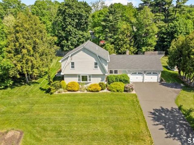 Craigemore Cir, Avon, Home For Sale