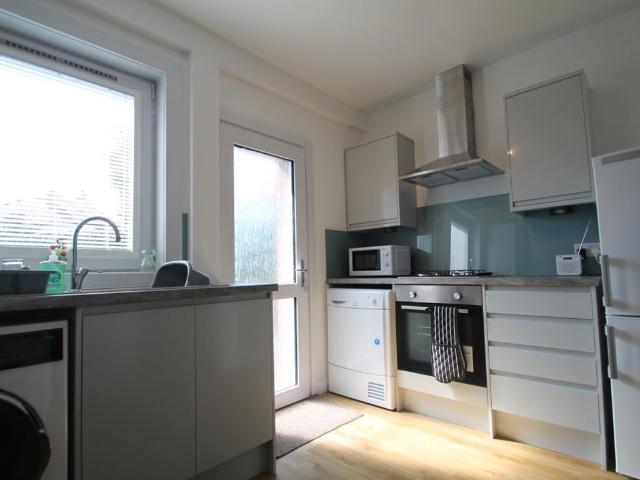 Craigie Avenue, Dundee DD4, 3 bed cottage to rent, £995 pcm | PrimeLocation