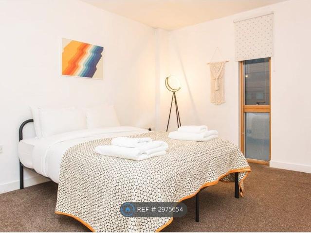 Crampton Street, London SE17, 2 bed flat to rent, £2,600 pcm | PrimeLocation